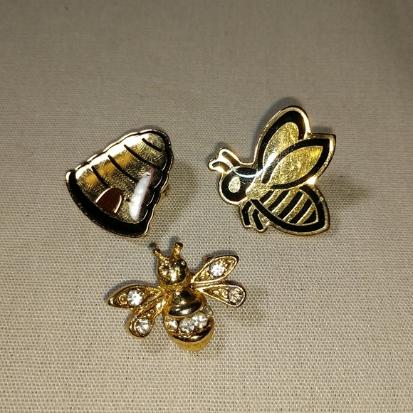 Vintage Bumble Bee Pins | Jewelry | Vintage Bumble Bees Hive Set | Poshmark